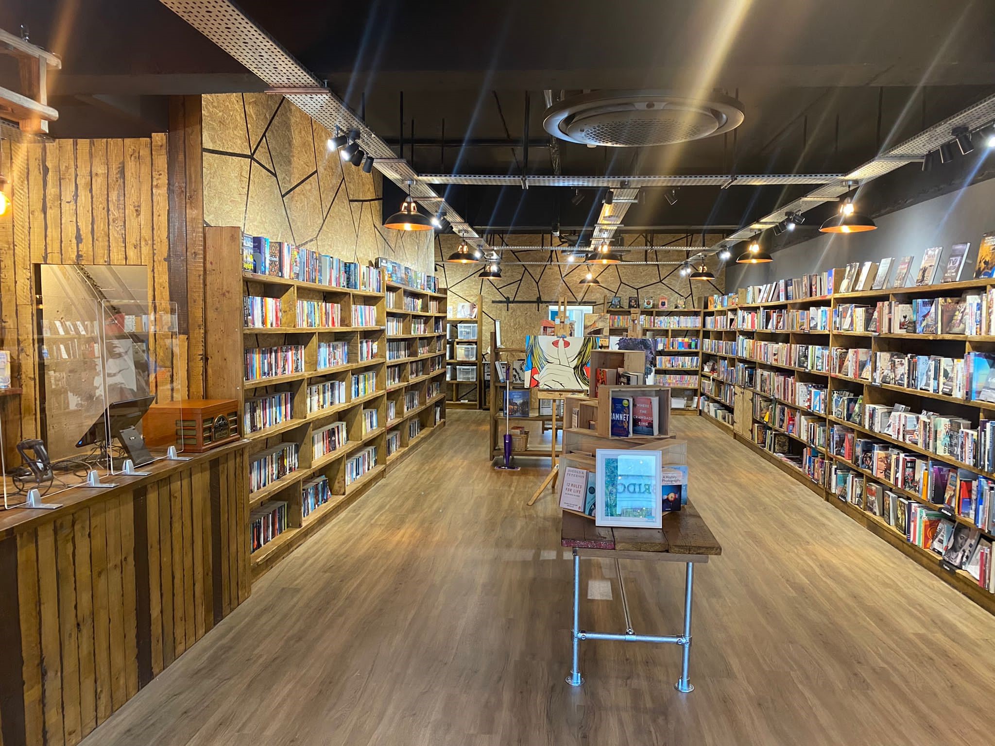 New Sam Beare Bookshop in Weybridge is open - Woking & Sam Beare Hospices
