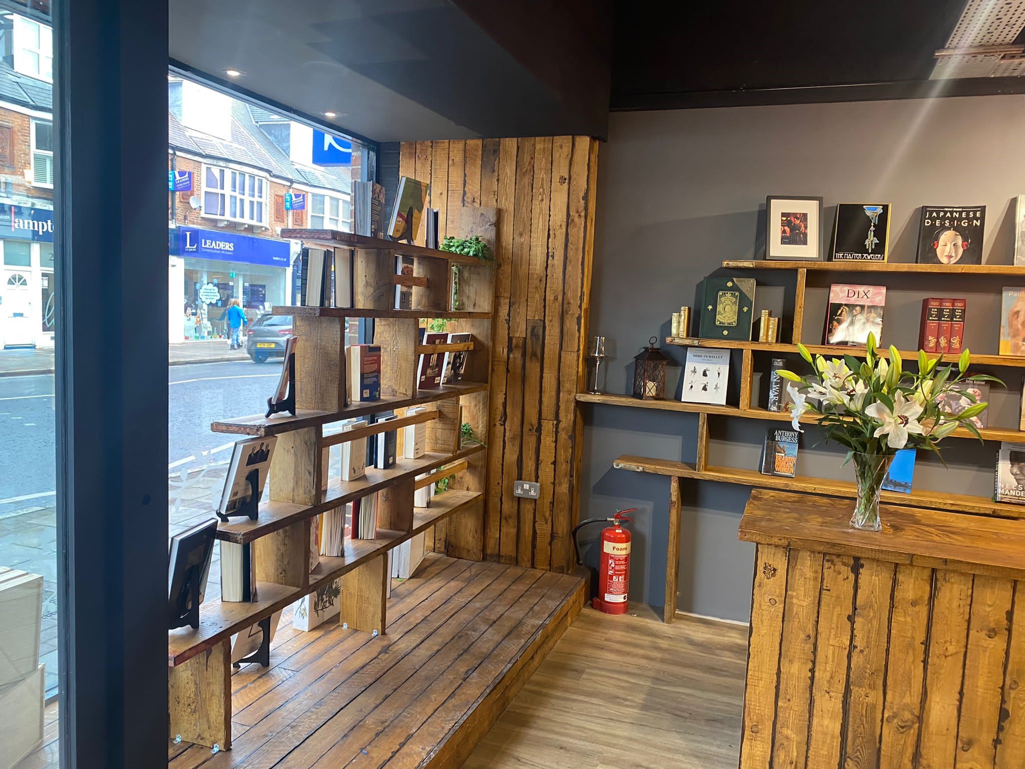 New Sam Beare Bookshop in Weybridge is open - Woking & Sam Beare Hospices